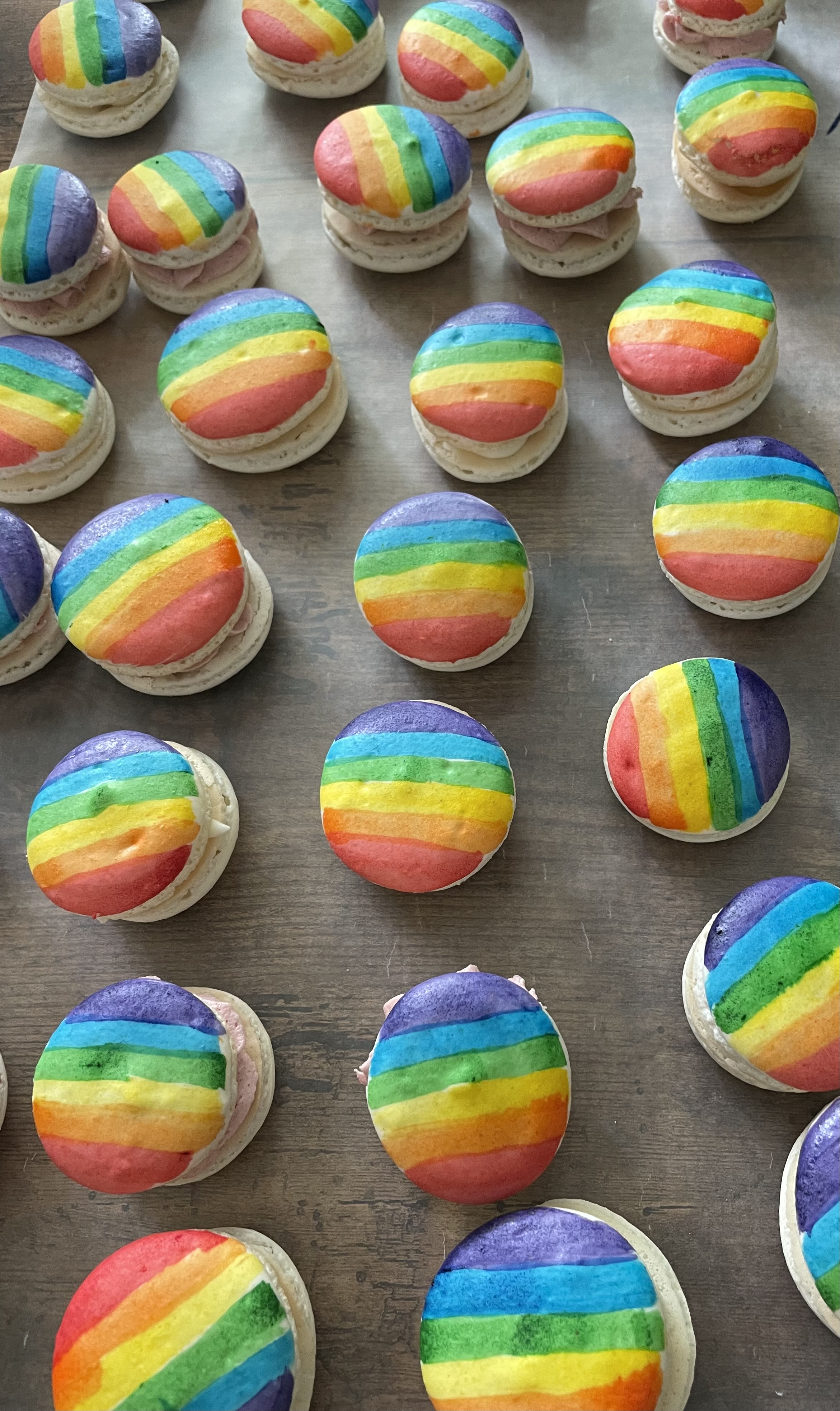 Custom Macarons – Curated By Kwinn